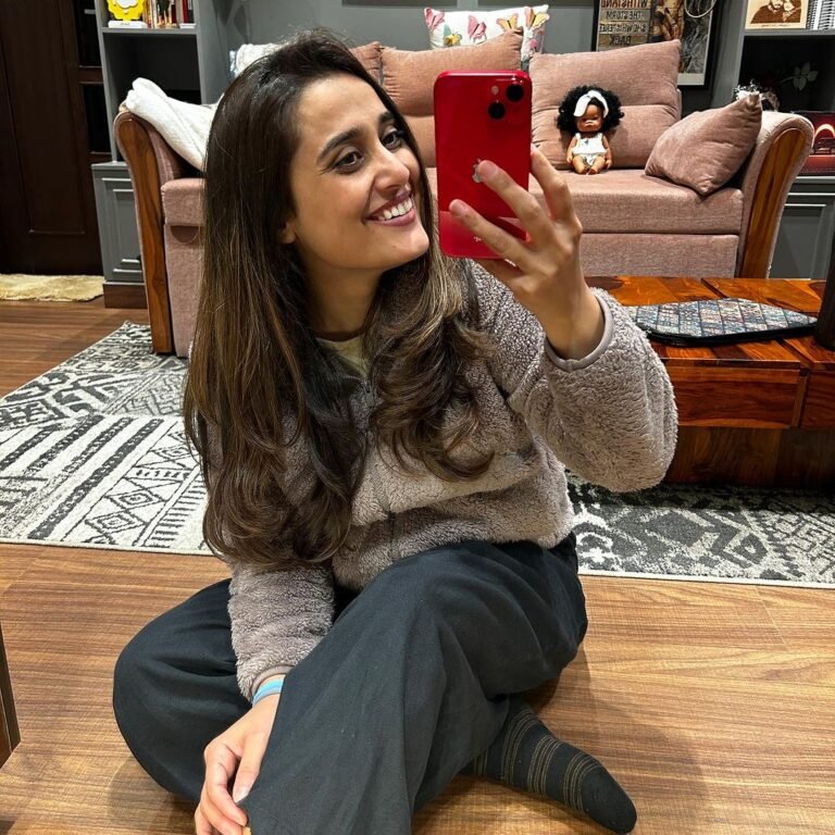Aleena Rais - Bio, Husband, Net Worth, YouTube - Aflence