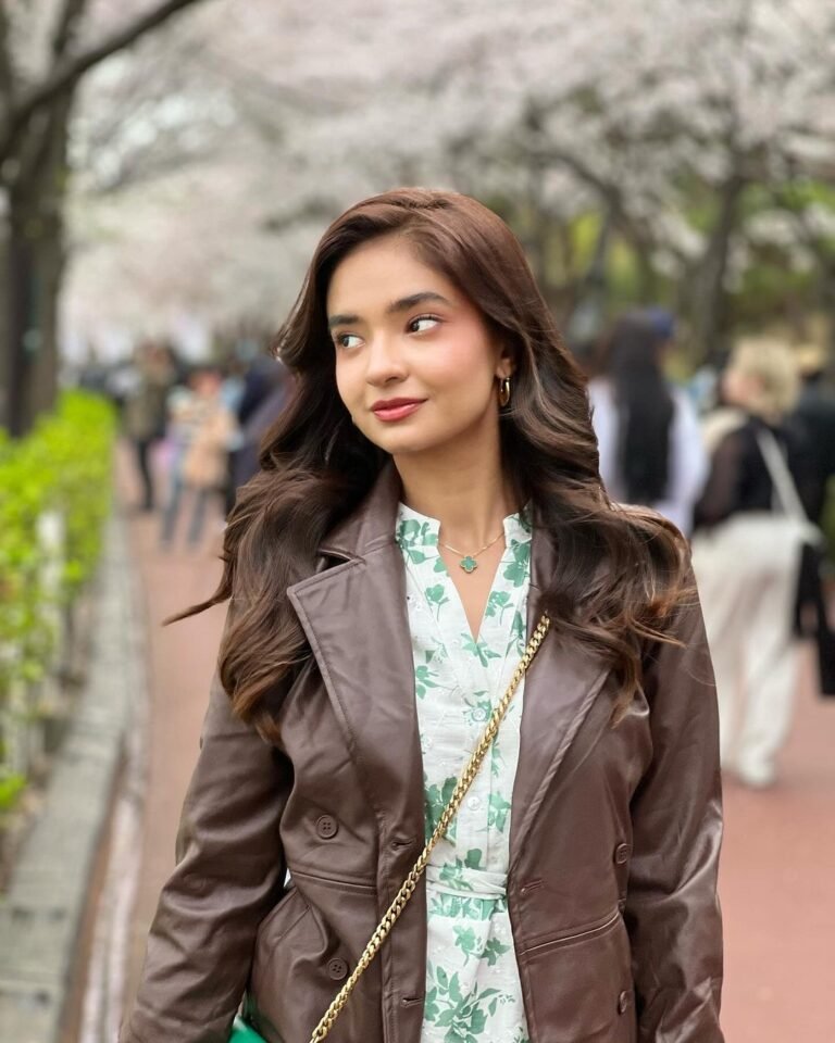 Anushka Sen - Bio, Age, Net Worth, Family - Aflence