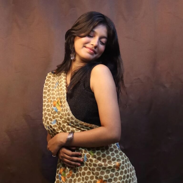 Dimple Giri - Bio, Age, Height, Net Worth - Aflence